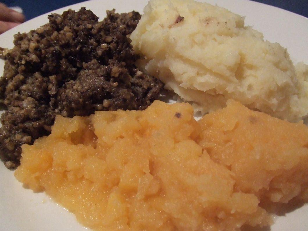 Haggis, Neeps and Tatties: Try Cooking Classes in Edinburgh