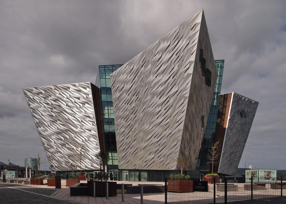 Why Ireland is Split in Two | Superprof